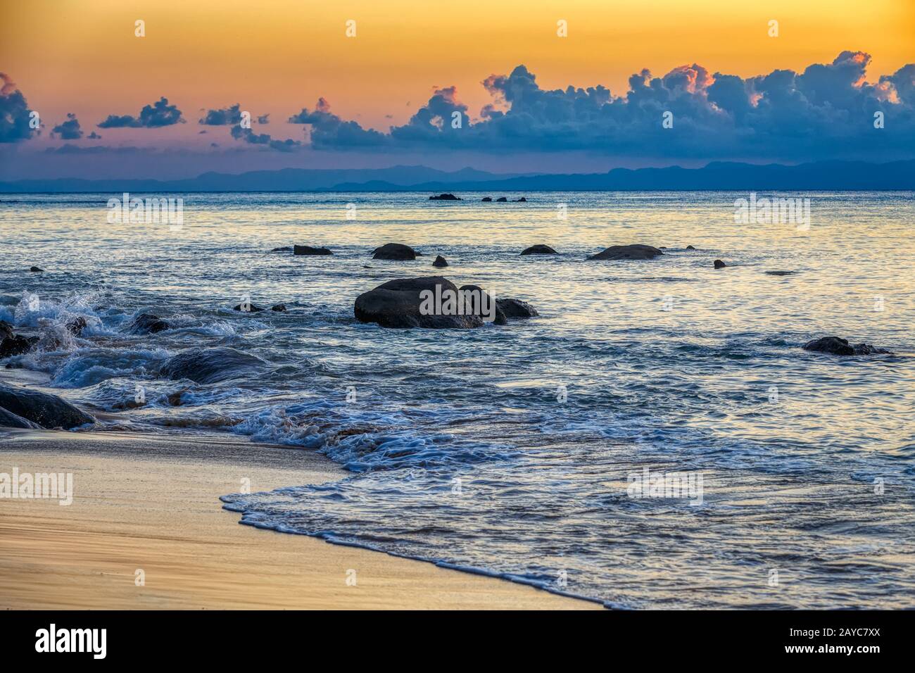 Endemic madagascar sunset evening hi-res stock photography and images ...