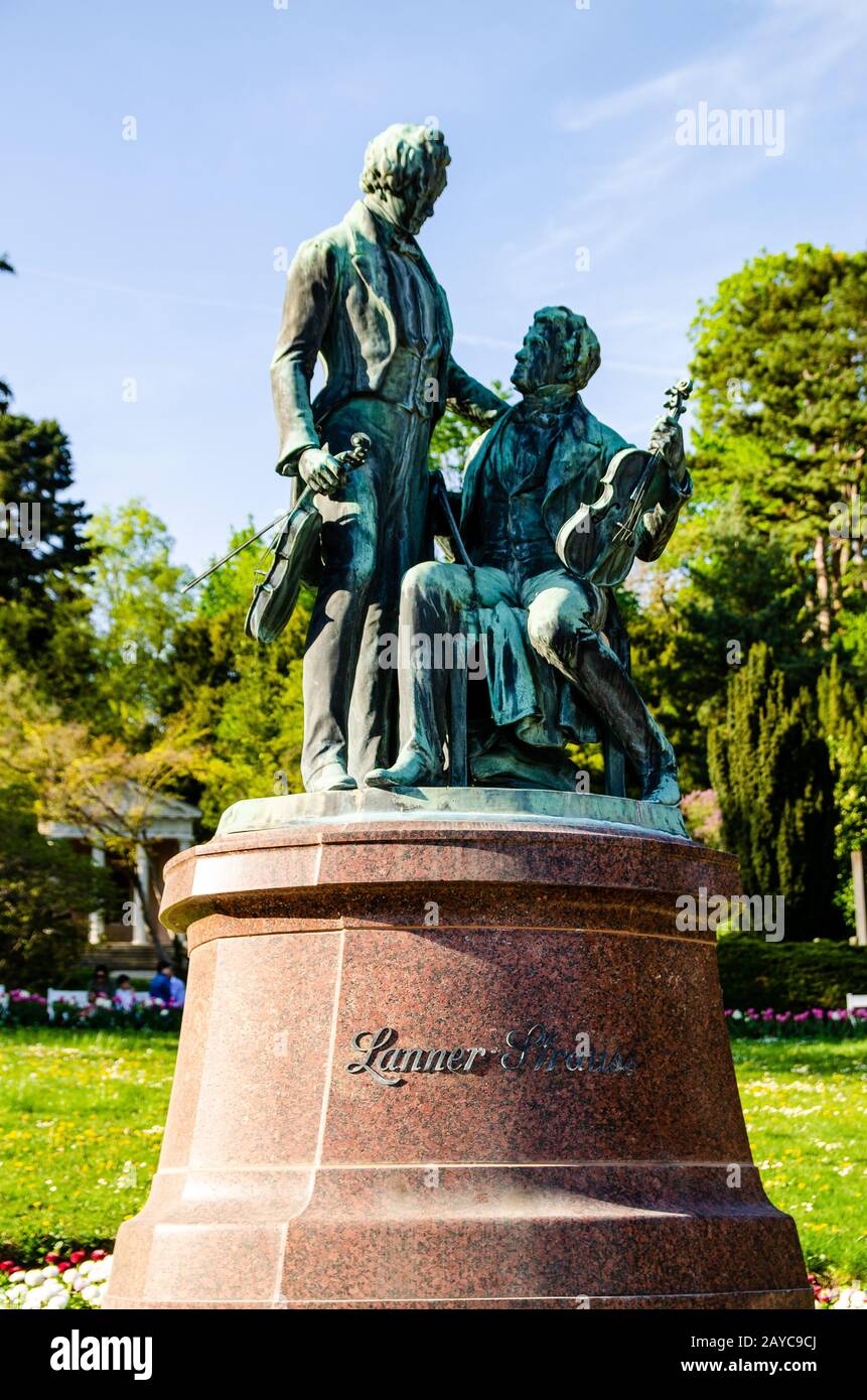 Viennese monument hi-res stock photography and images - Alamy