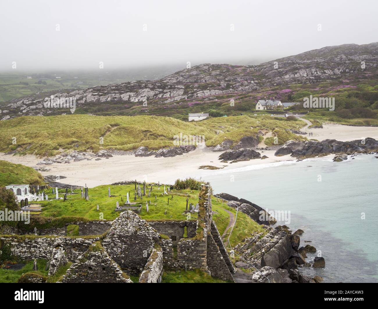 old graveyard in ireland Stock Photo - Alamy