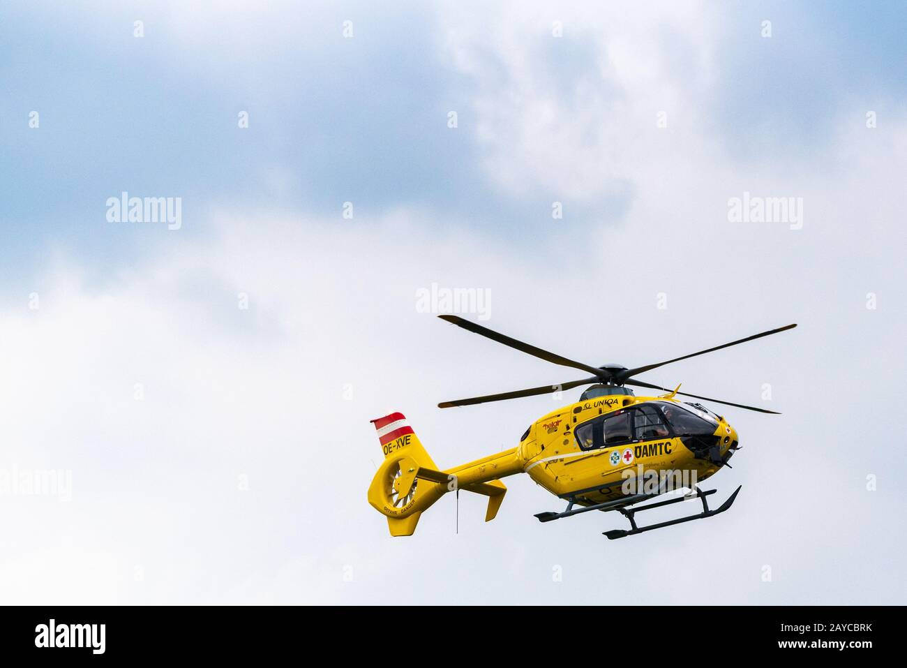 Red and yellow helicopter hi-res stock photography and images - Alamy