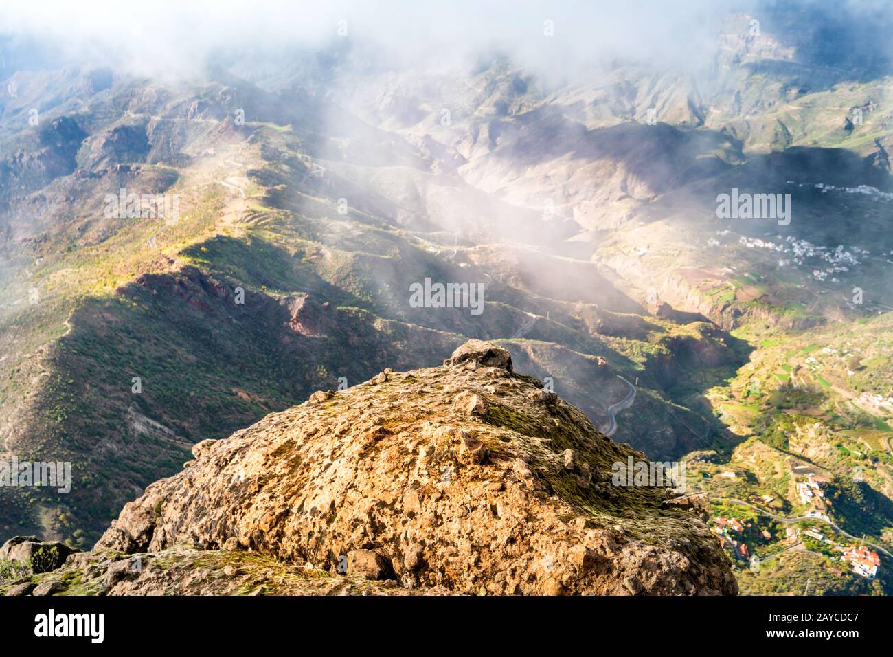 Mountain landscape view hi-res stock photography and images - Alamy