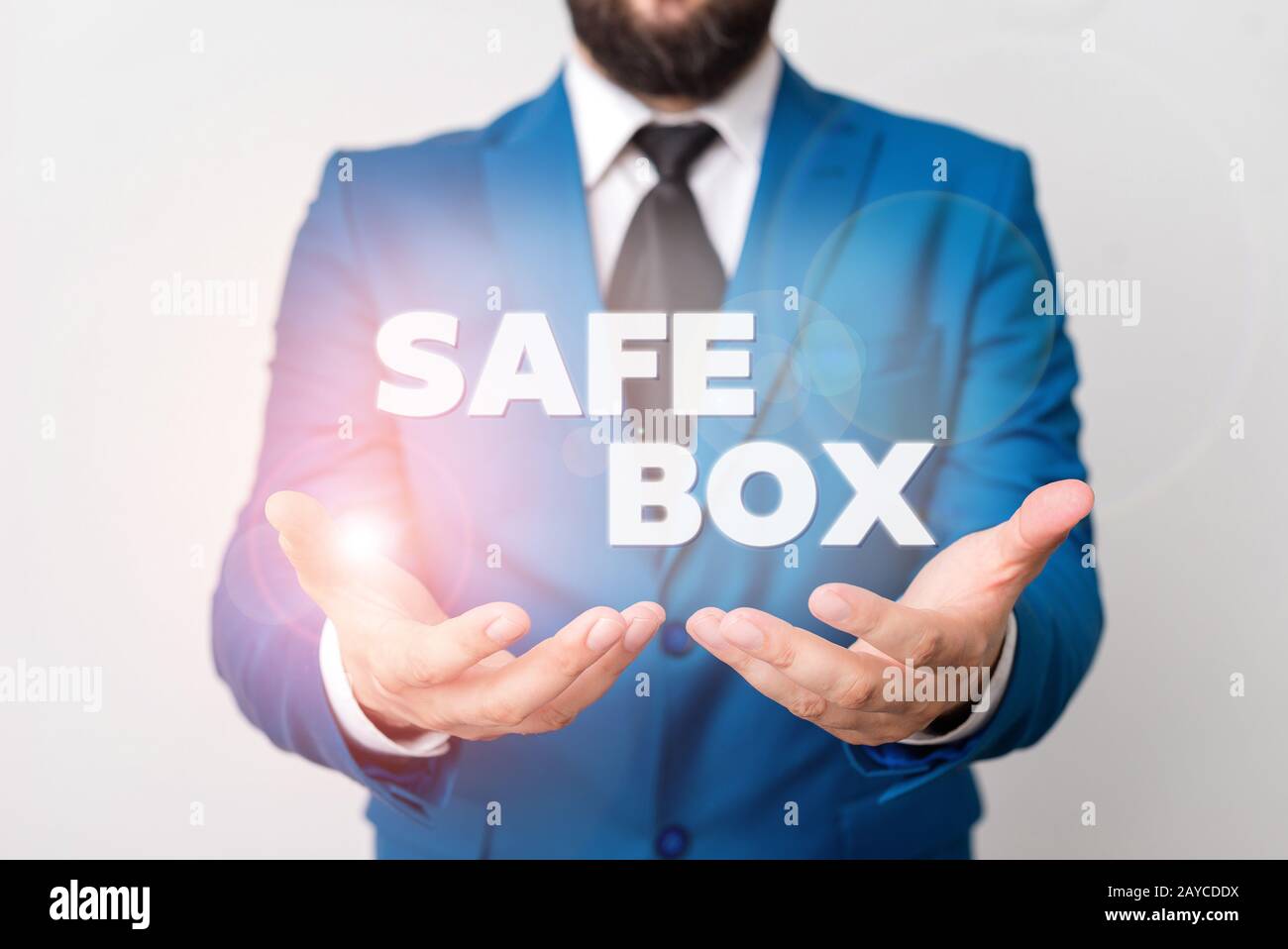 Shoebox structure hi-res stock photography and images - Alamy