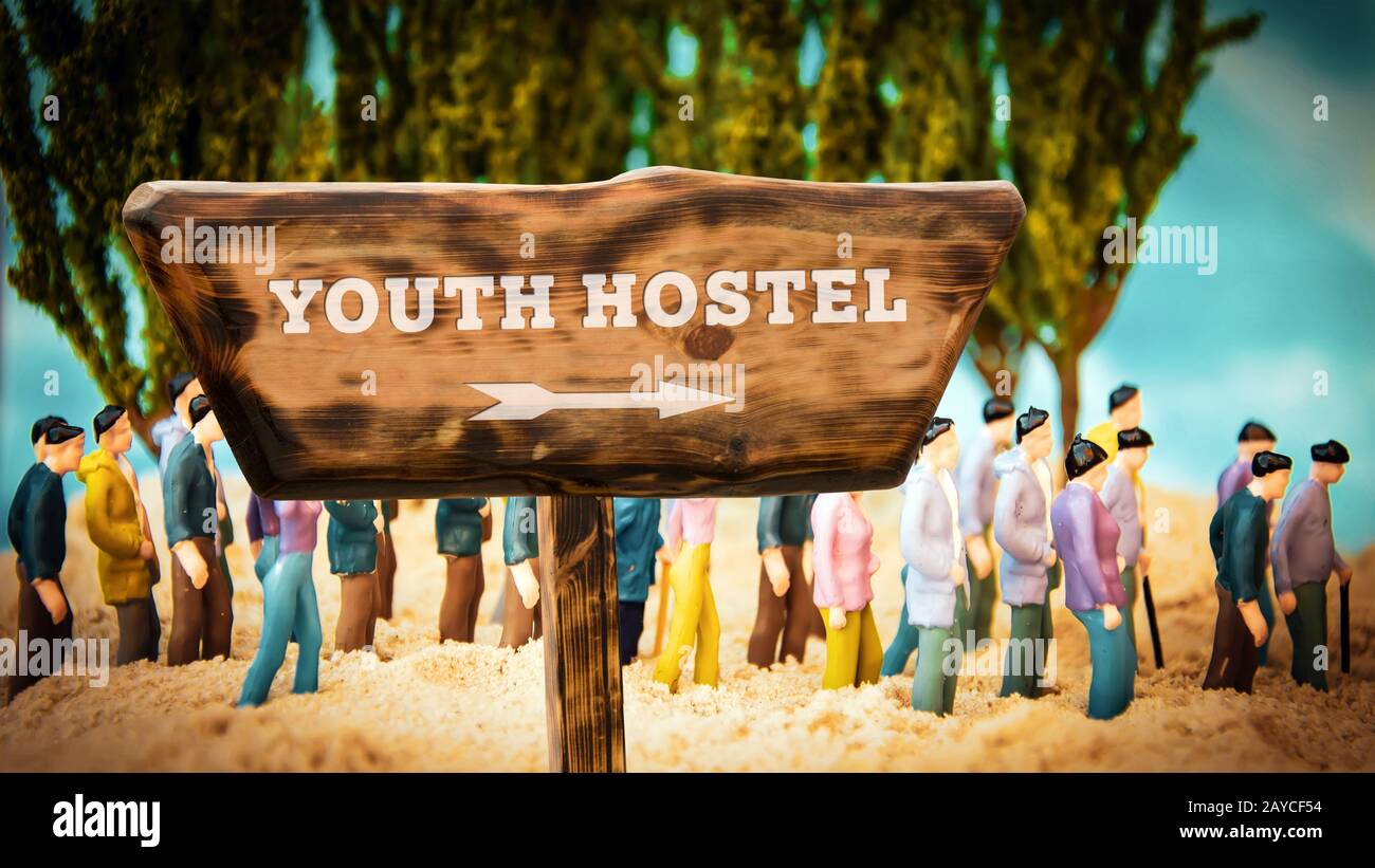 Street Sign to Youth Hostel Stock Photo - Alamy