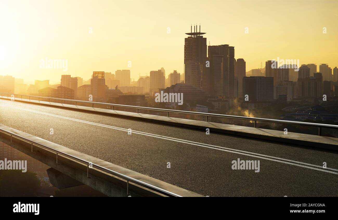 Flyover road hi-res stock photography and images - Alamy
