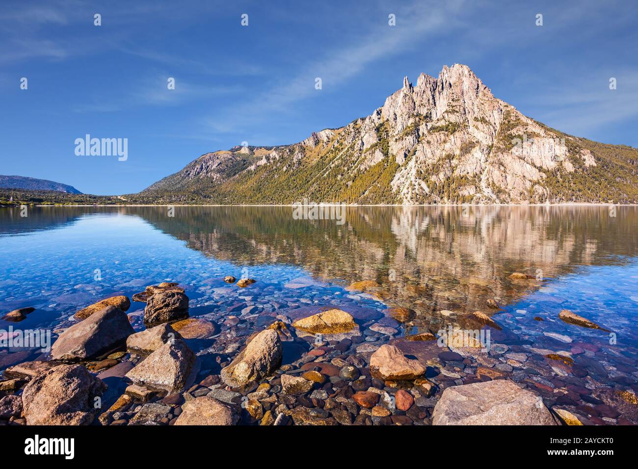 Sharp rocks hi-res stock photography and images - Alamy