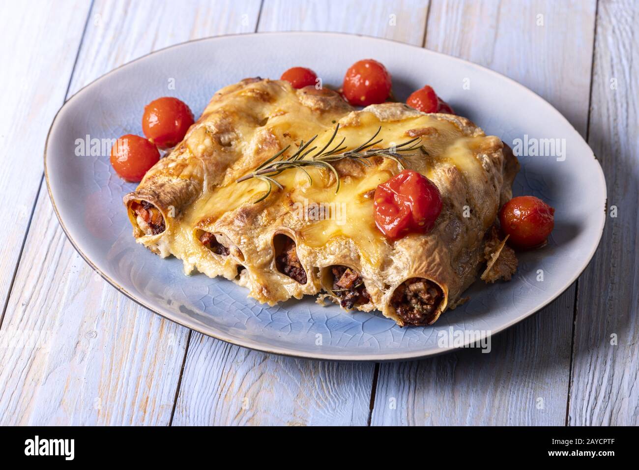 Pasta rolls hi-res stock photography and images - Alamy