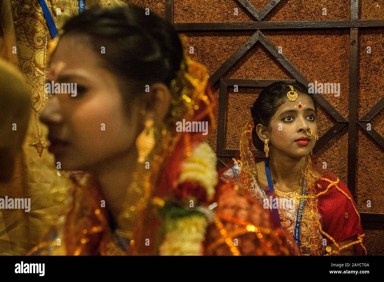 Mass wedding 14 hi-res stock photography and images - Alamy