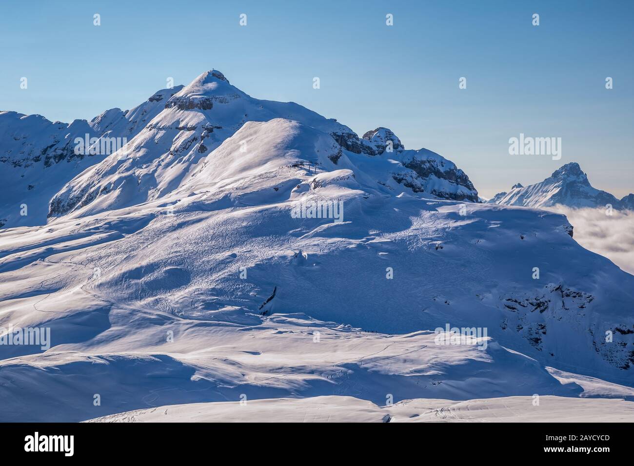 Sky alps hi-res stock photography and images - Alamy