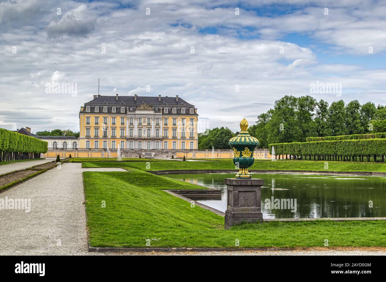 Brühl palace hi-res stock photography and images - Alamy
