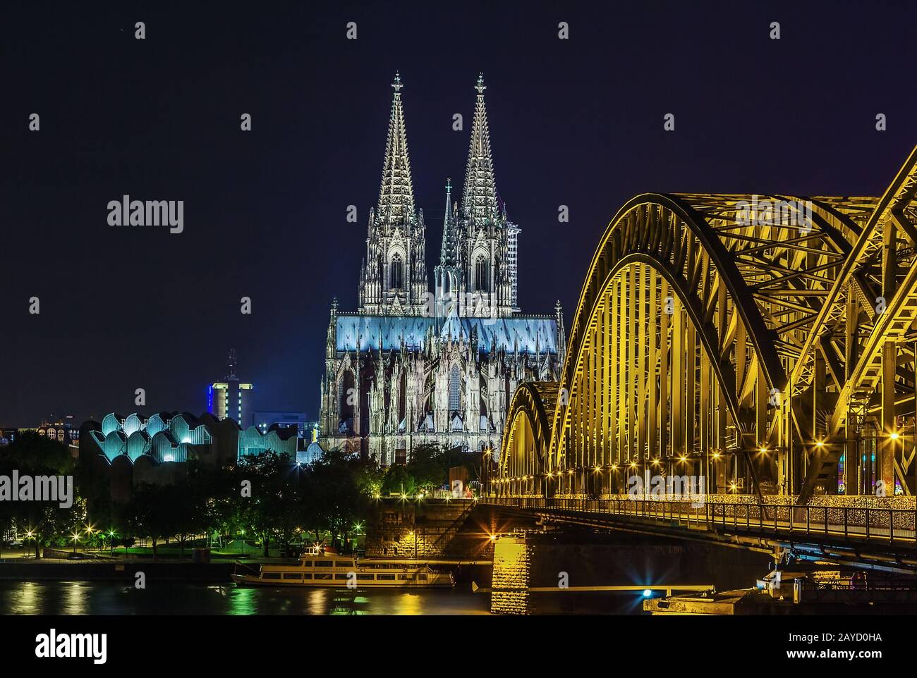 Cologne cathedral view hi-res stock photography and images - Alamy
