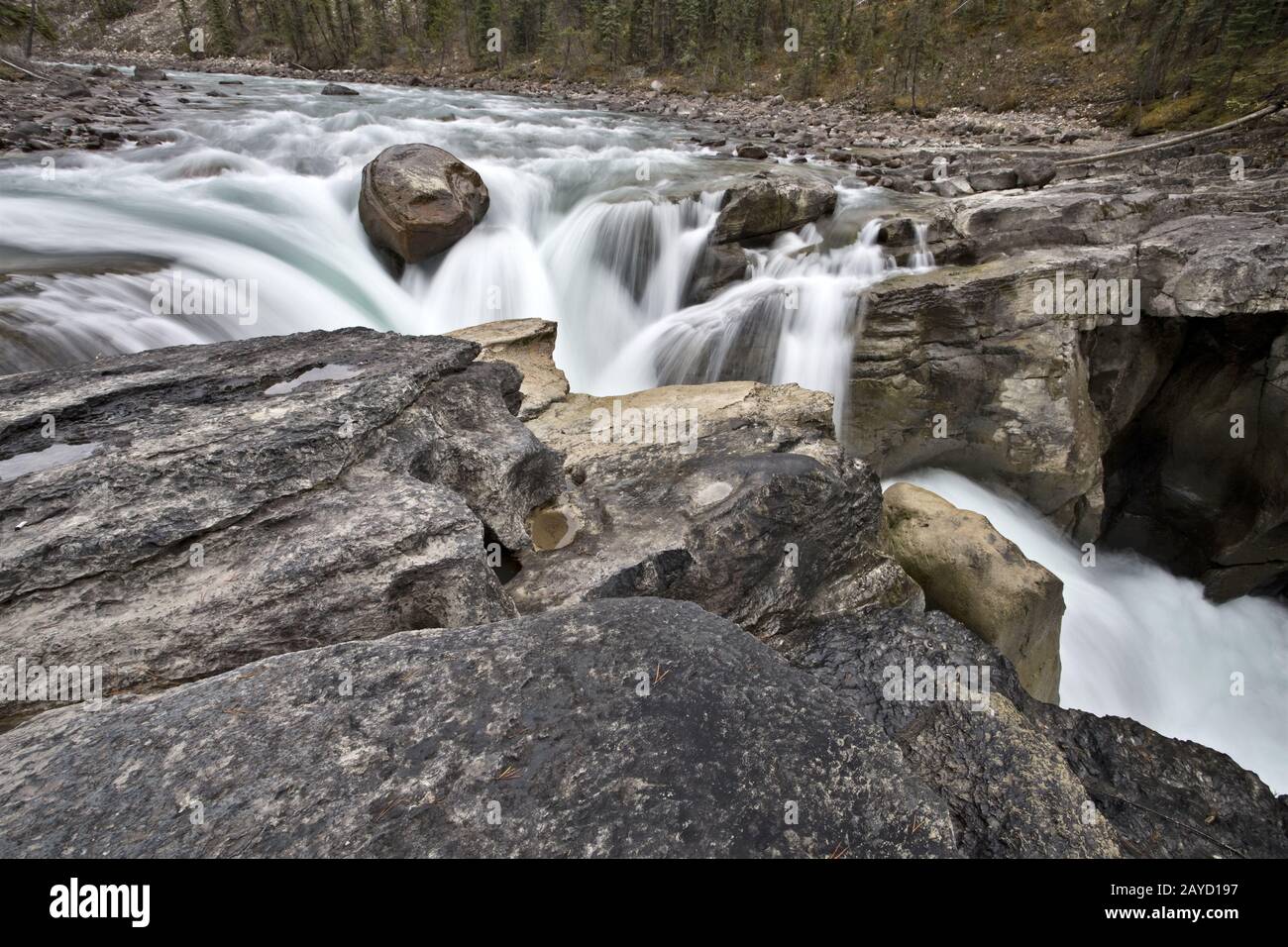 Sunwapta waterfalls hi-res stock photography and images - Alamy