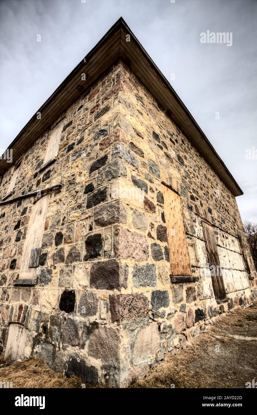 Abandoned Stone Building Stock Photo - Alamy