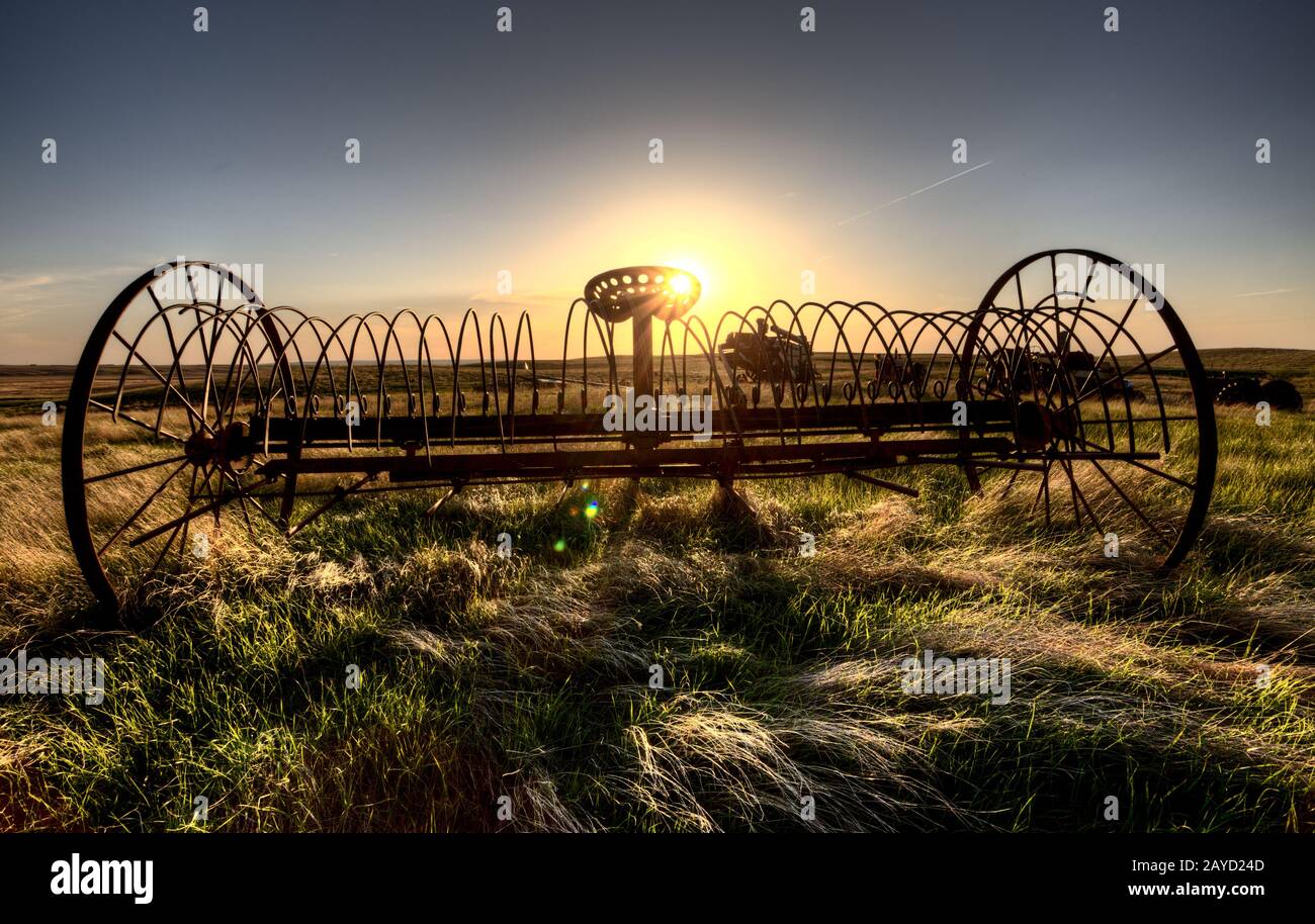 Antique hay rake hi-res stock photography and images - Alamy