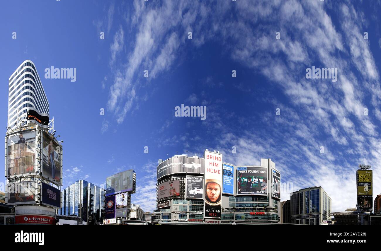 Toronto Downtown Dundas Square Stock Photo - Alamy