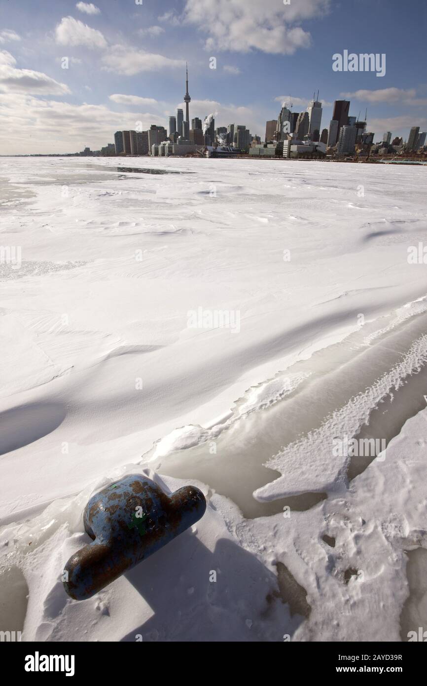 Polson pier hi-res stock photography and images - Alamy
