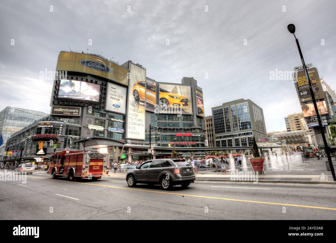 Dundas square billboards hi-res stock photography and images - Alamy