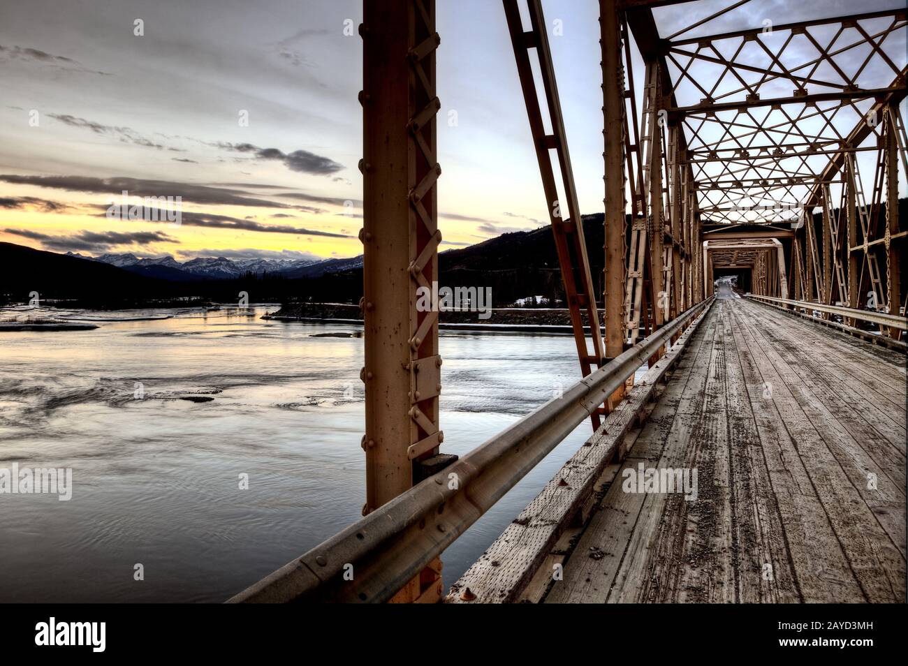 Bridge over the saskatchewan river hi-res stock photography and images ...