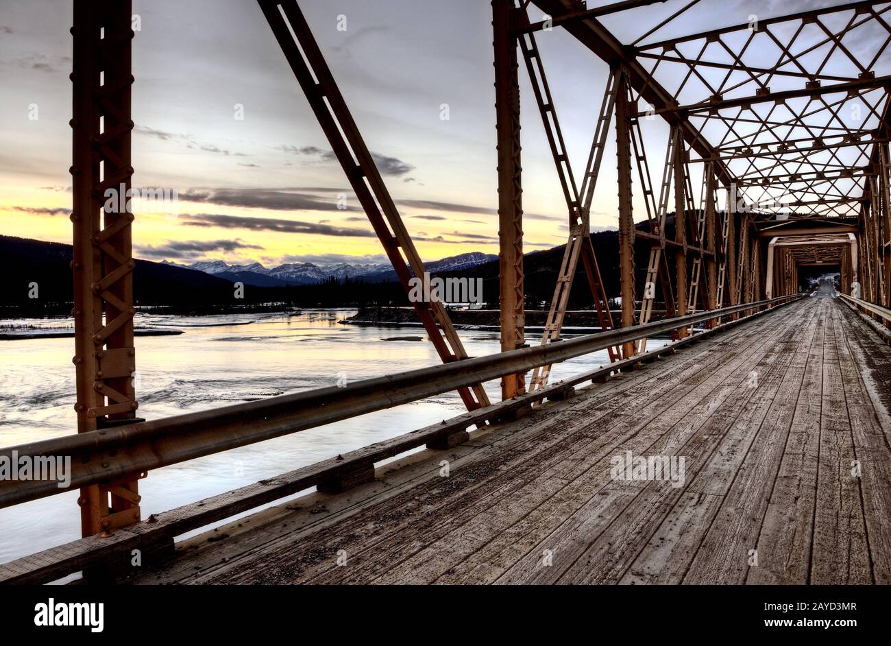 Bridge over the saskatchewan river hi-res stock photography and images ...