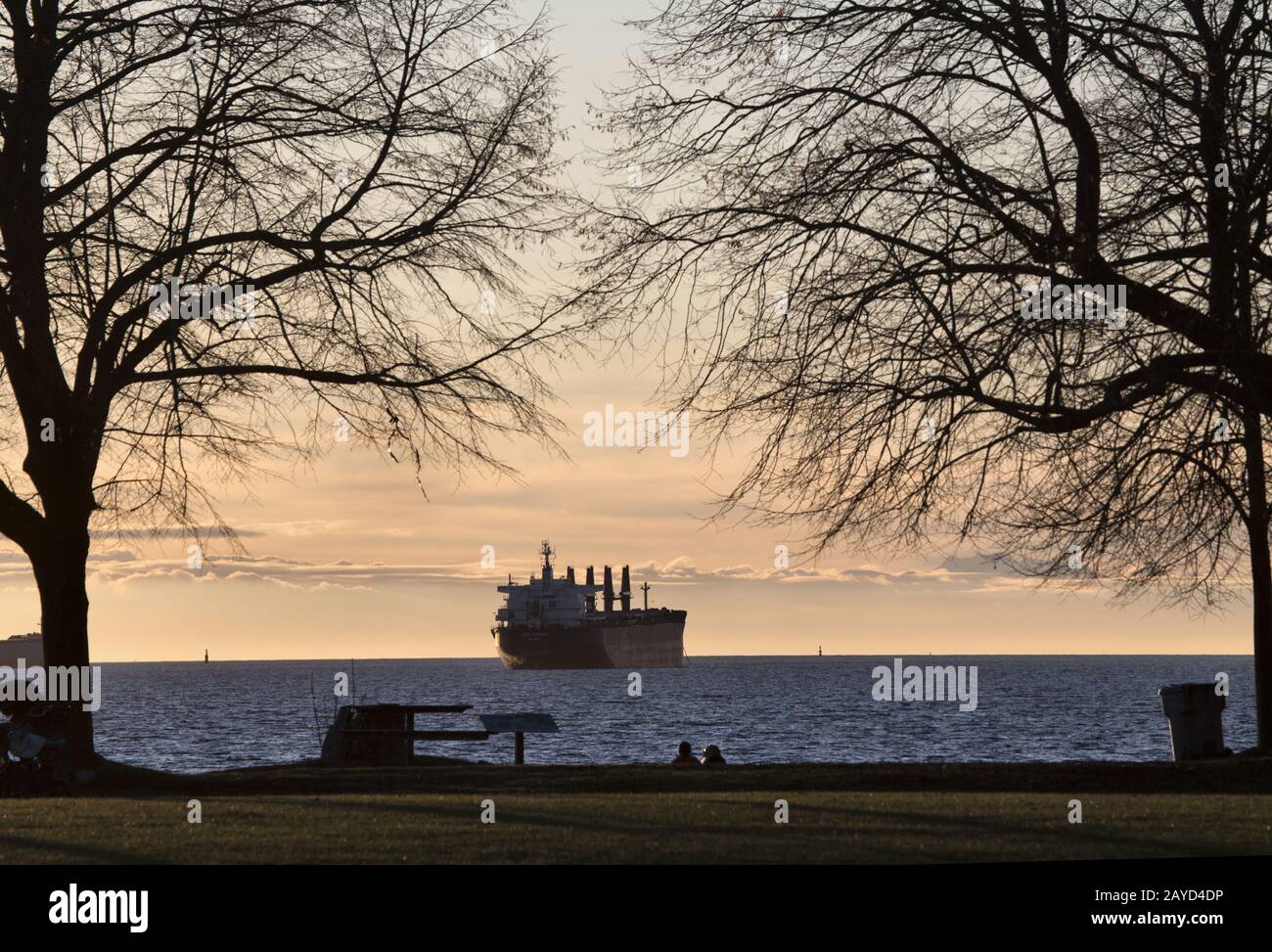 English bay shipping hi-res stock photography and images - Alamy
