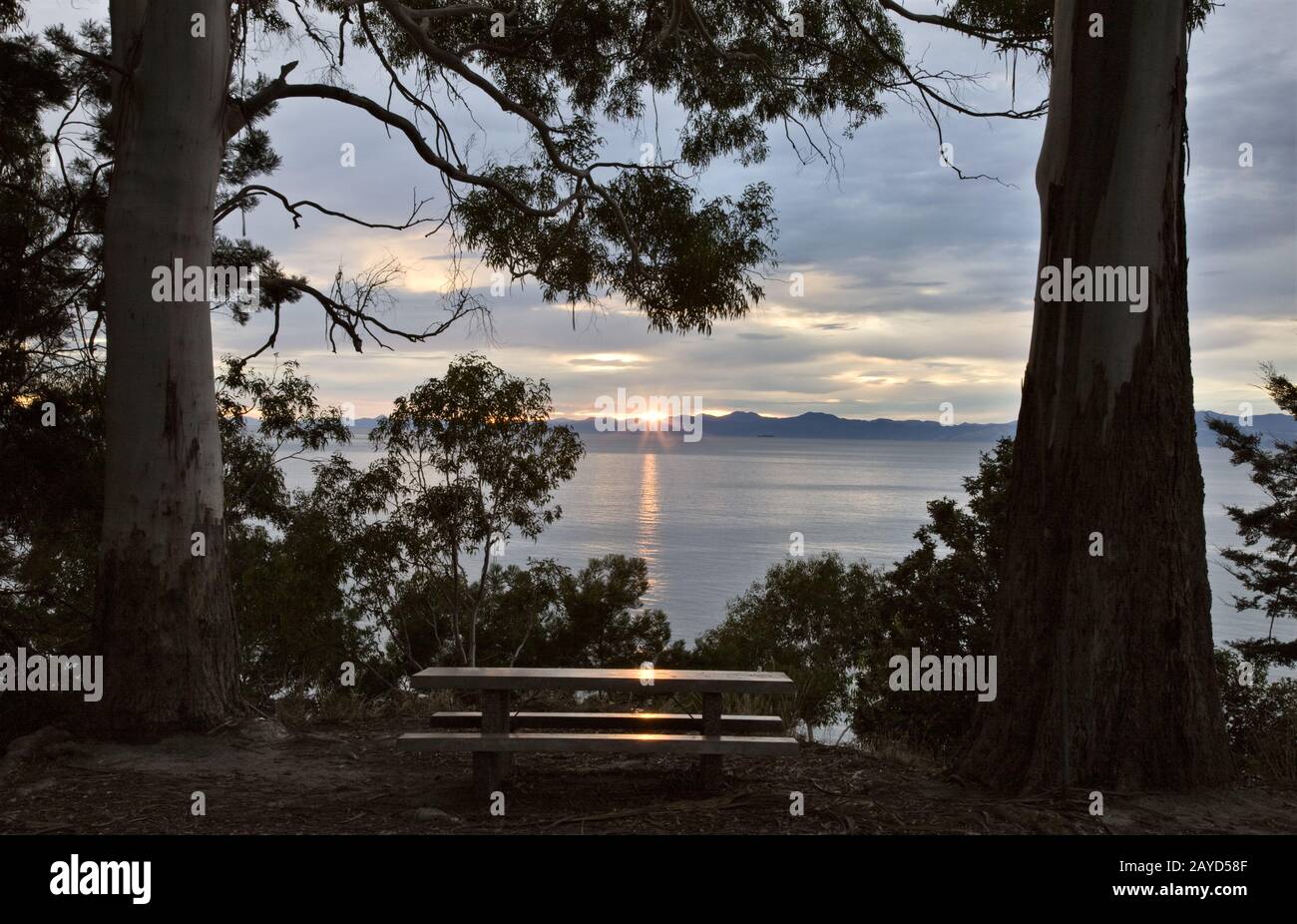 Nelson sunrise hi-res stock photography and images - Alamy