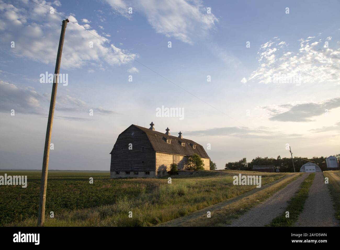 Prairie Barn Saskatchewan Stock Photo - Alamy