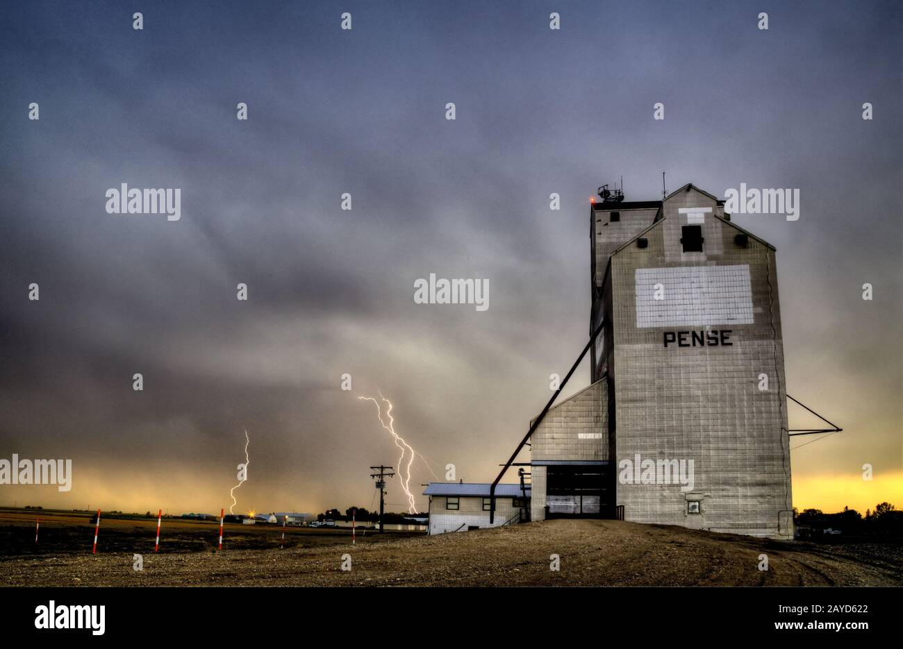 Storm Clouds Canada Grain Elevator Stock Photo - Alamy
