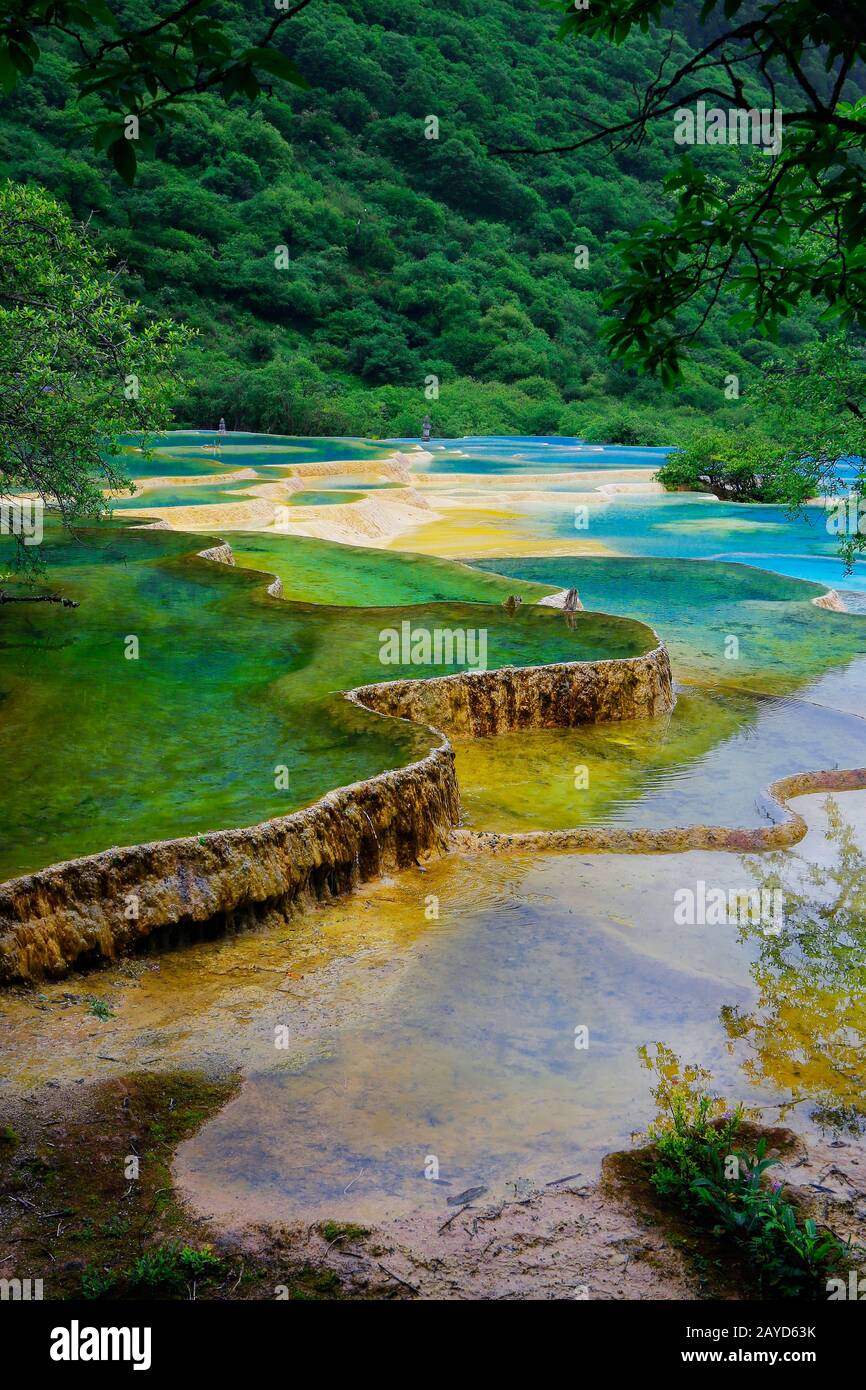 Huanglong sichuan china hi-res stock photography and images - Alamy