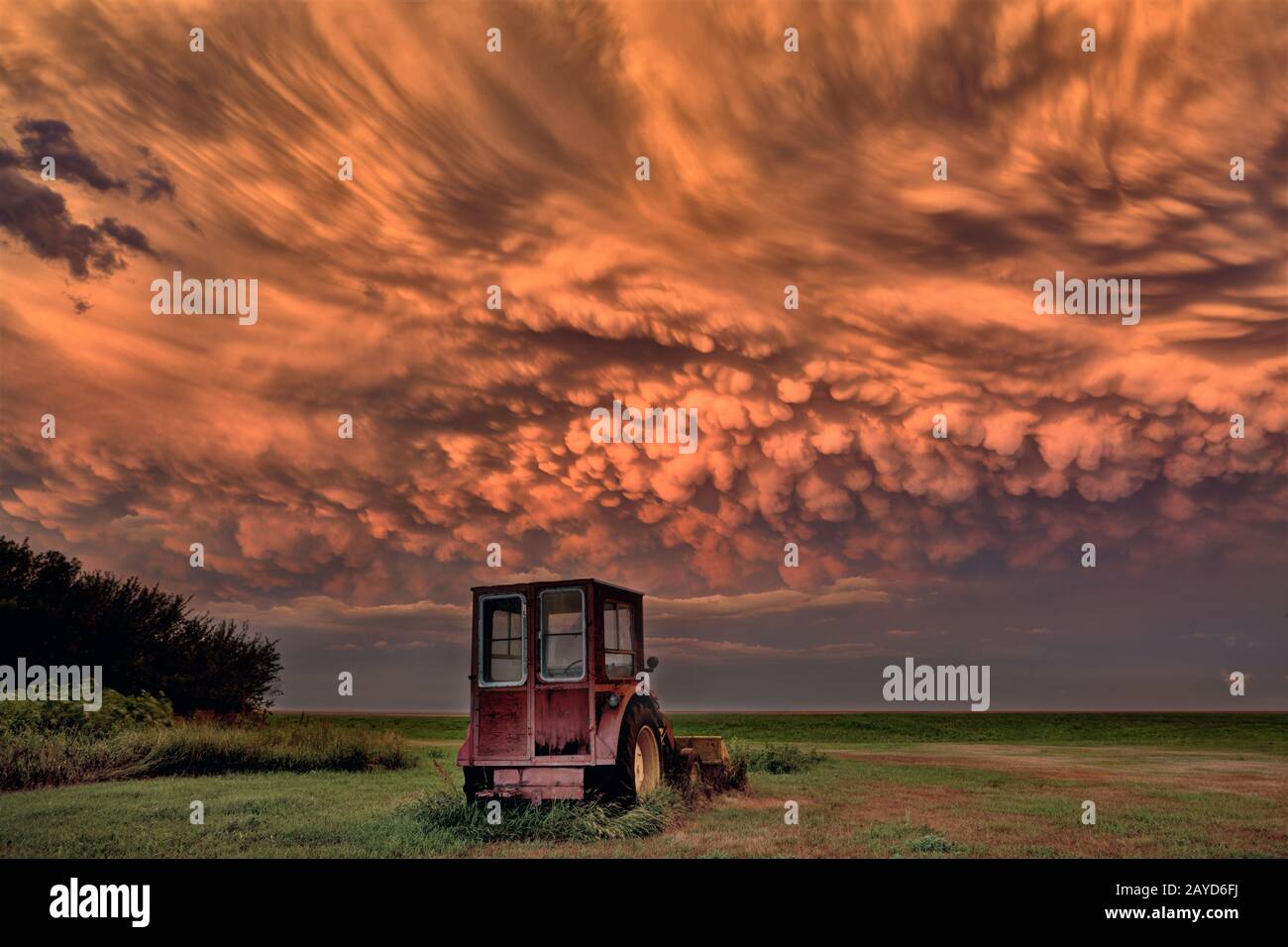 Saskatchewan Sunset High Resolution Stock Photography and Images - Alamy