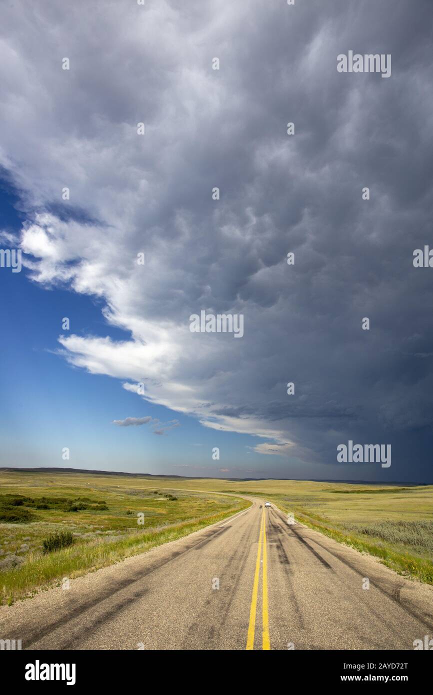 Stormy prairie hi-res stock photography and images - Alamy