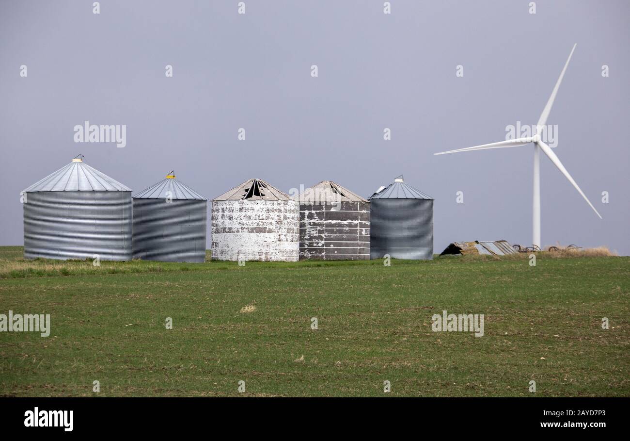 Prairie wind hi-res stock photography and images - Alamy
