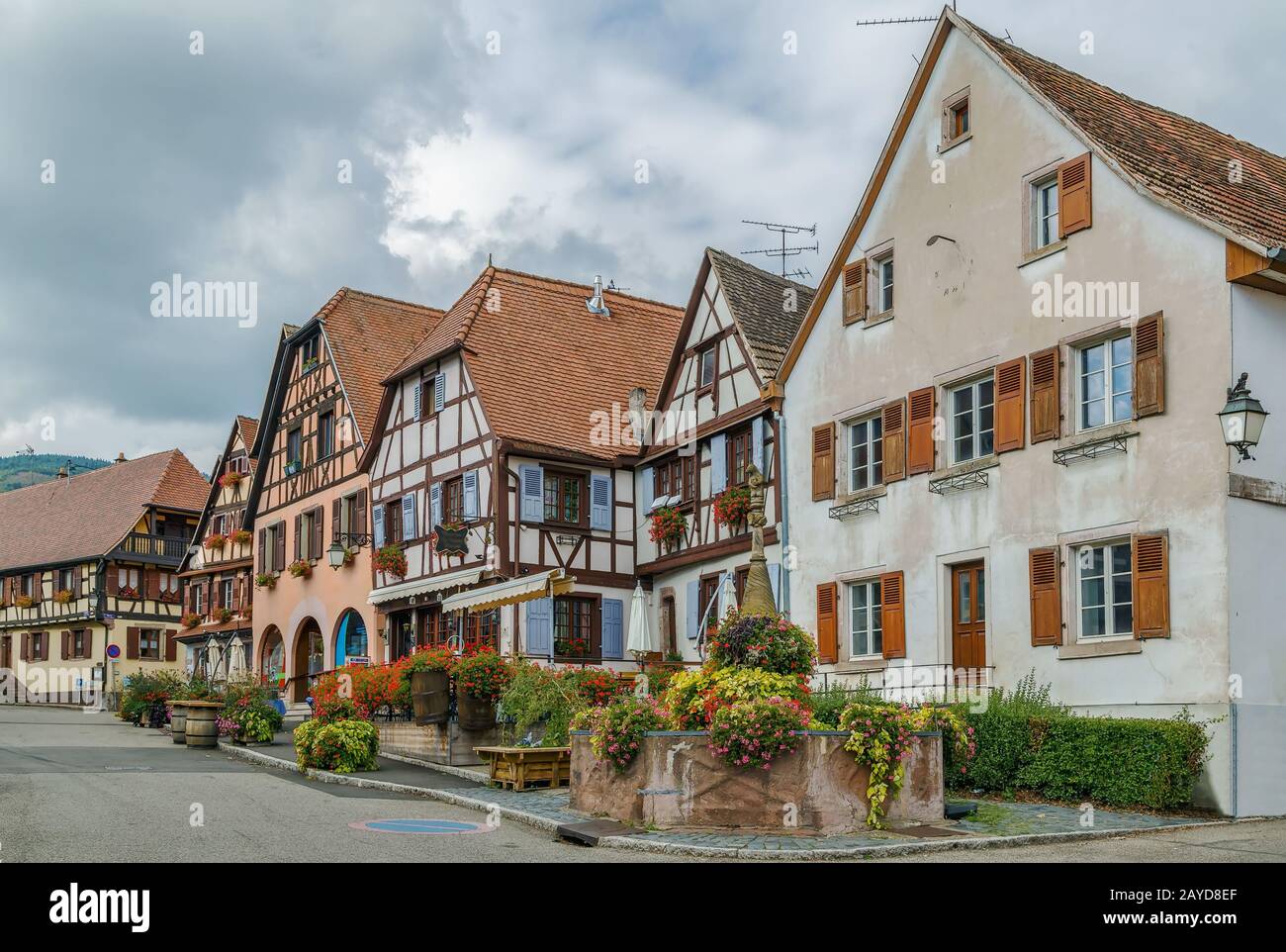 Market Square in Dambach-la-Ville, Alsace, France Stock Photo - Alamy