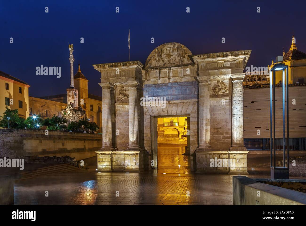 Spanish triumphal arch hi-res stock photography and images - Alamy