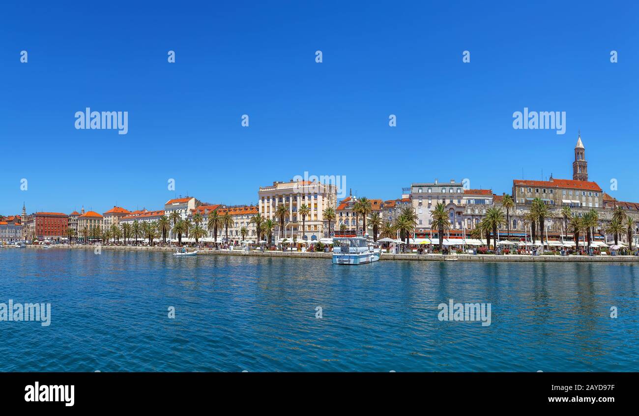 Embankment of the Adriatic Sea in Split, Croatia Stock Photo - Alamy