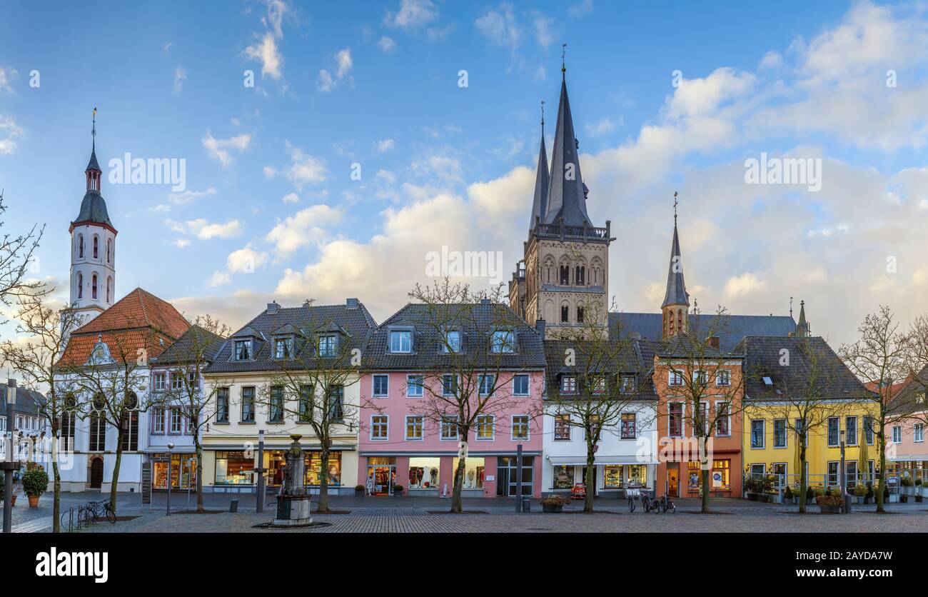 Square germany hi-res stock photography and images - Alamy