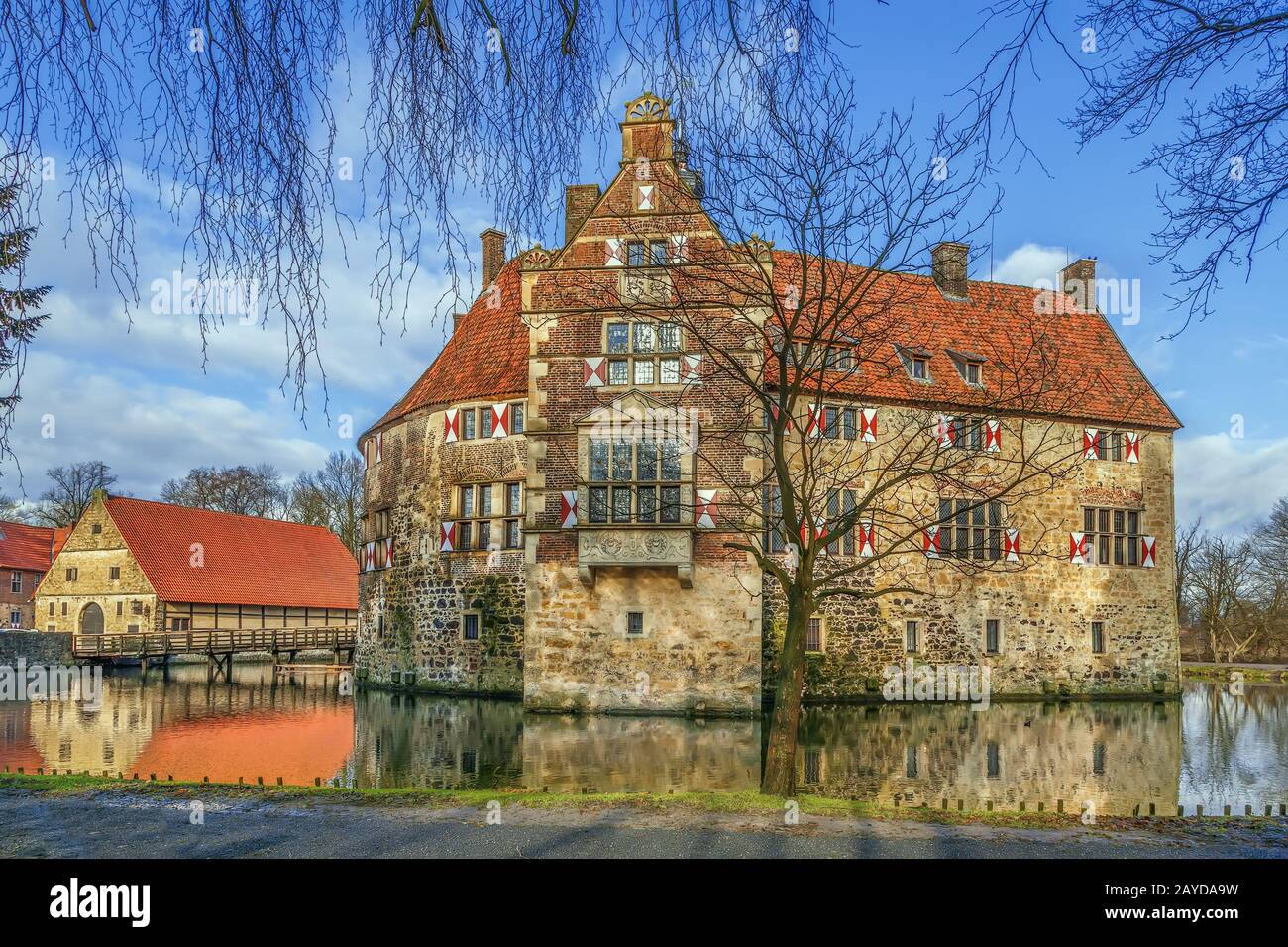 Vischering castle hi-res stock photography and images - Alamy