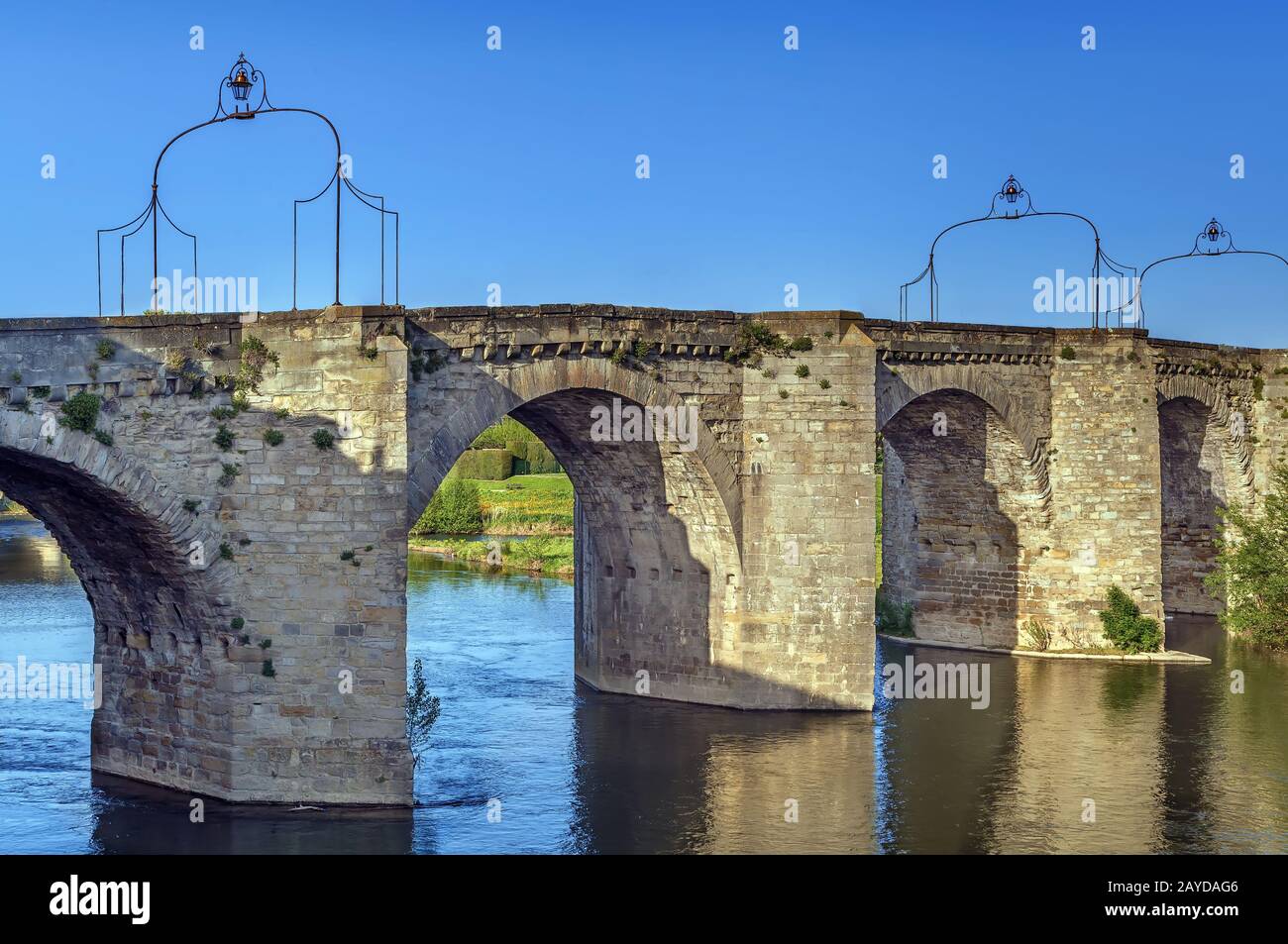 Old french bridge hi-res stock photography and images - Alamy