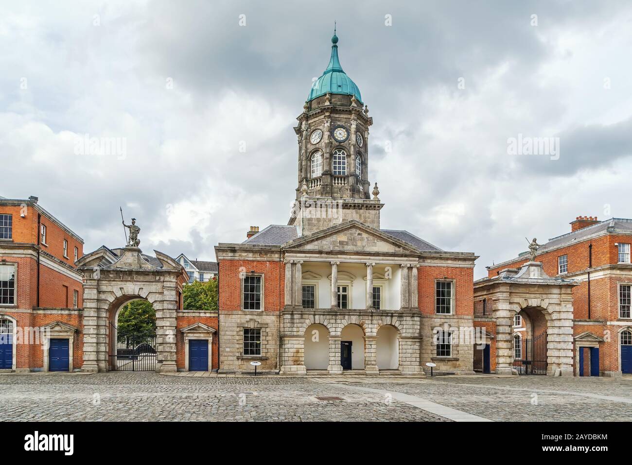 Old clock dublin ireland hi-res stock photography and images - Alamy