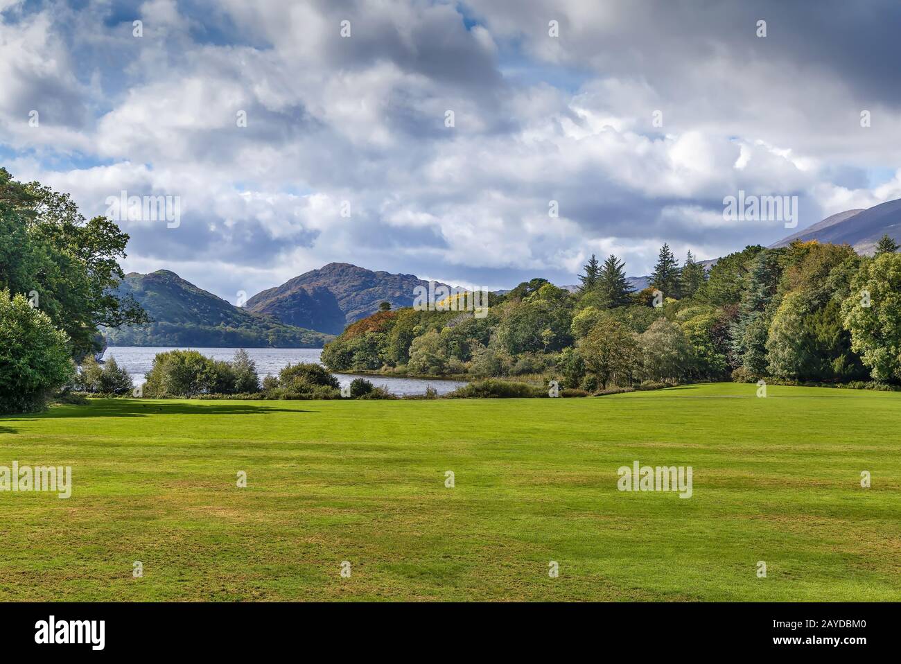 Muckross lake ireland hi-res stock photography and images - Alamy
