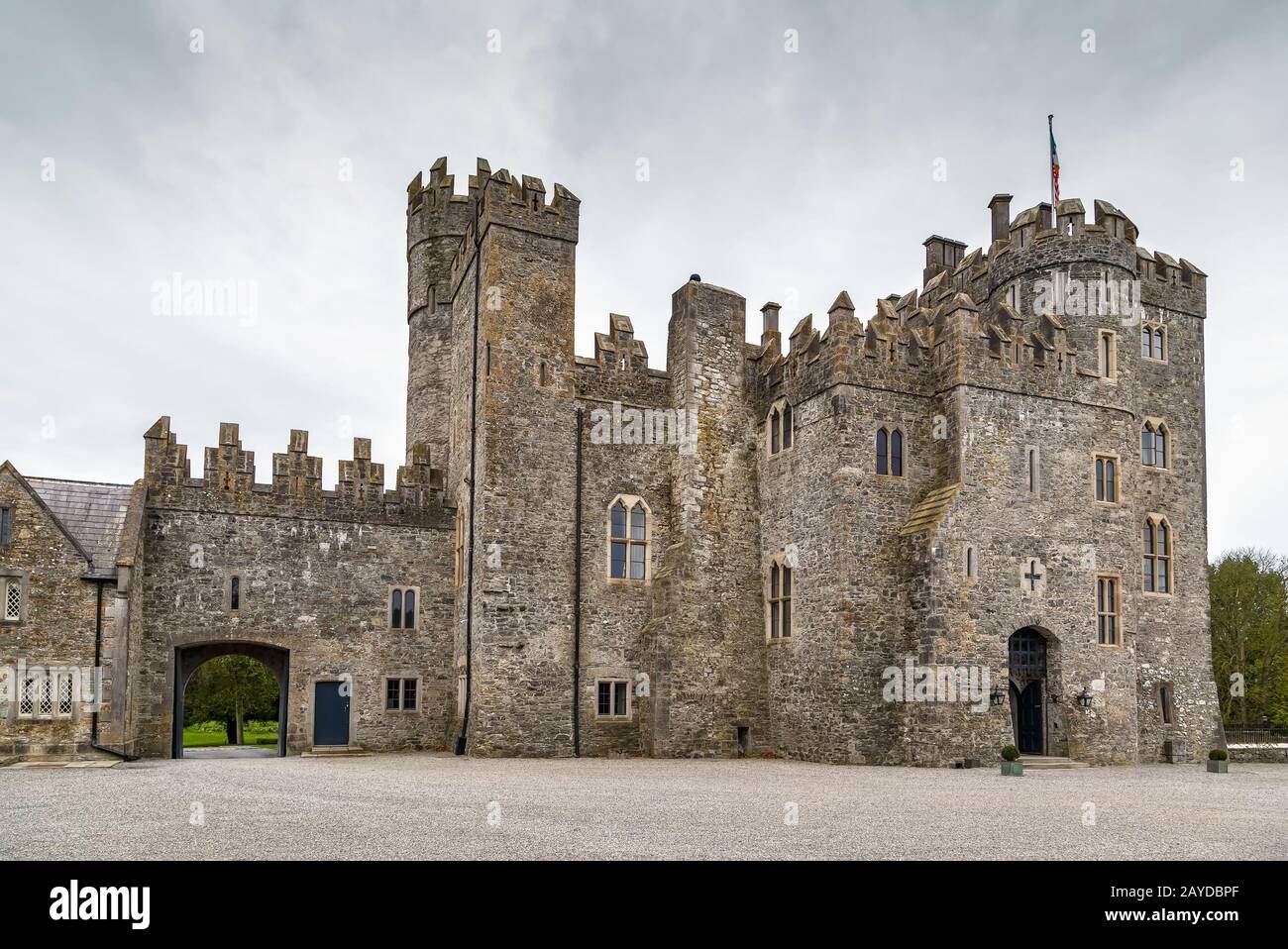 Kilkea castle hi-res stock photography and images - Alamy
