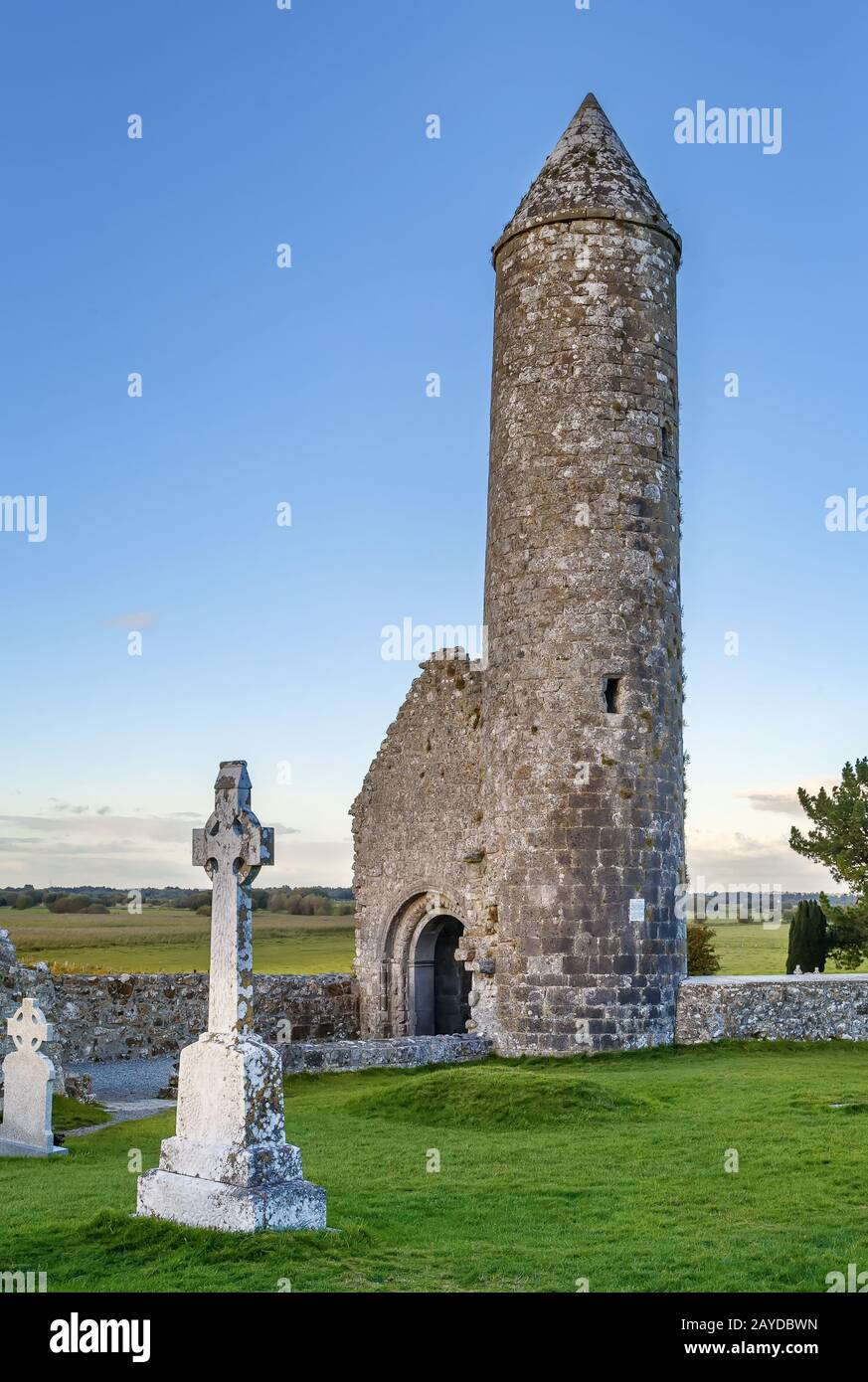 Clonmacnoise abbey, Ireland Stock Photo - Alamy