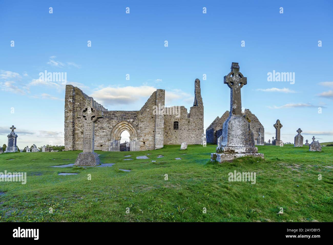 Clonmacnoise abbey, Ireland Stock Photo - Alamy