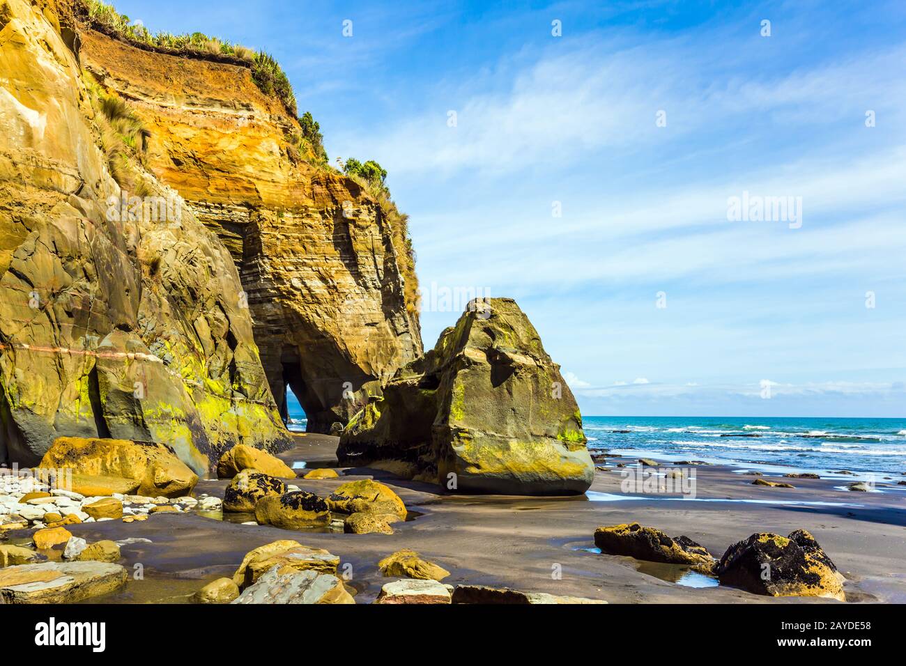 Arches cliffs hi-res stock photography and images - Alamy
