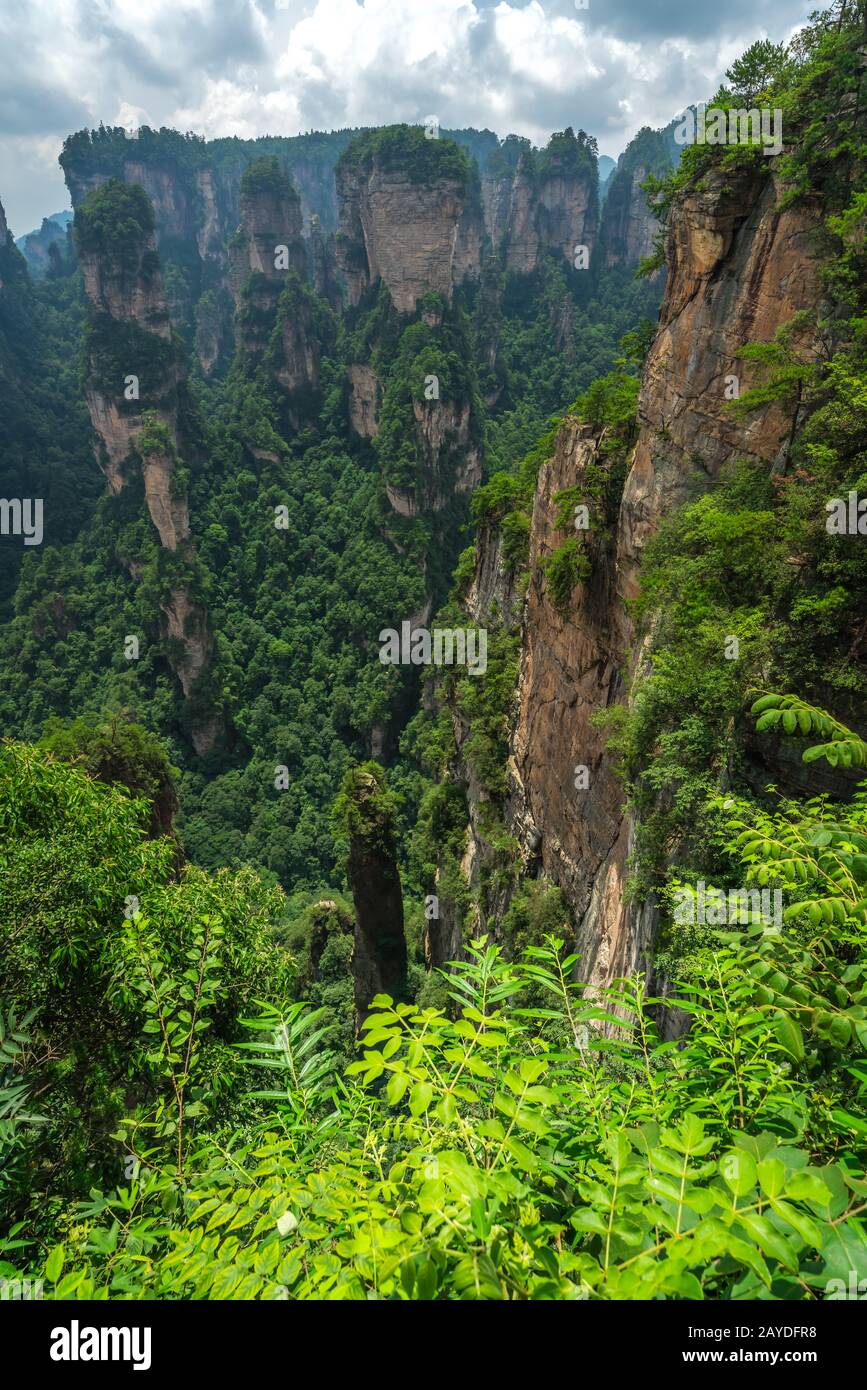 Scenic viewpoint near the Greatest Natural Bridge Stock Photo - Alamy