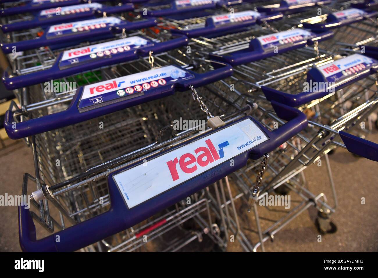 Thematic picture Real C Around 30 markets are closed after sales ...