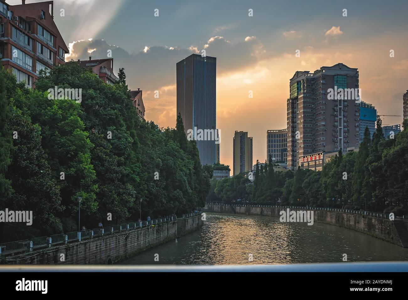 Jin River flowing through Chengdu city Stock Photo - Alamy
