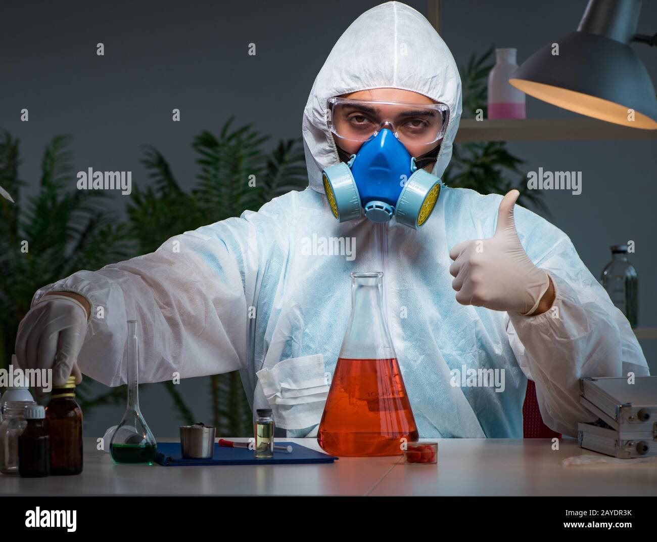 The medicine drug researcher working in lab Stock Photo - Alamy