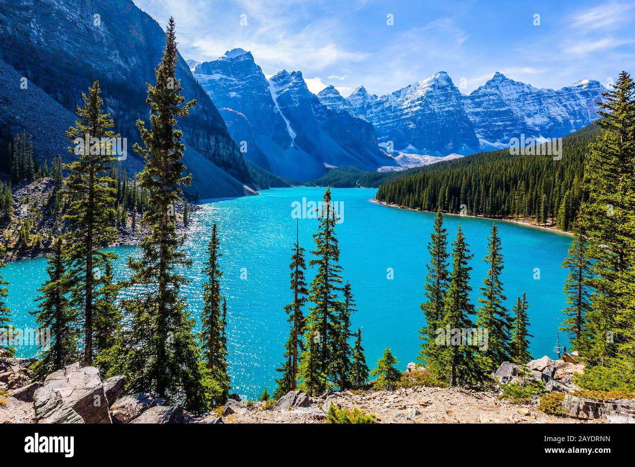 Water emerald hi-res stock photography and images - Alamy