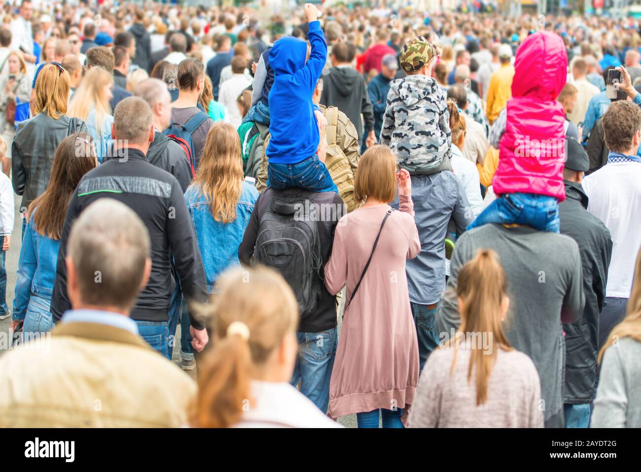 Large crowd crowds crowded hi-res stock photography and images - Alamy Large crowd crowds crowded hi-res stock photography and images - Alamy
