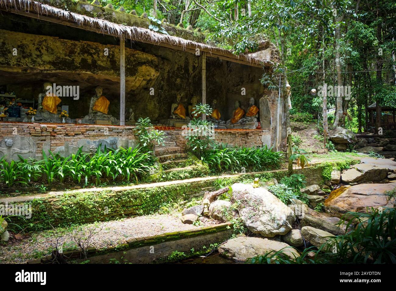 Wat Palad temple buildings, Chiang Mai, Thailand Stock Photo - Alamy