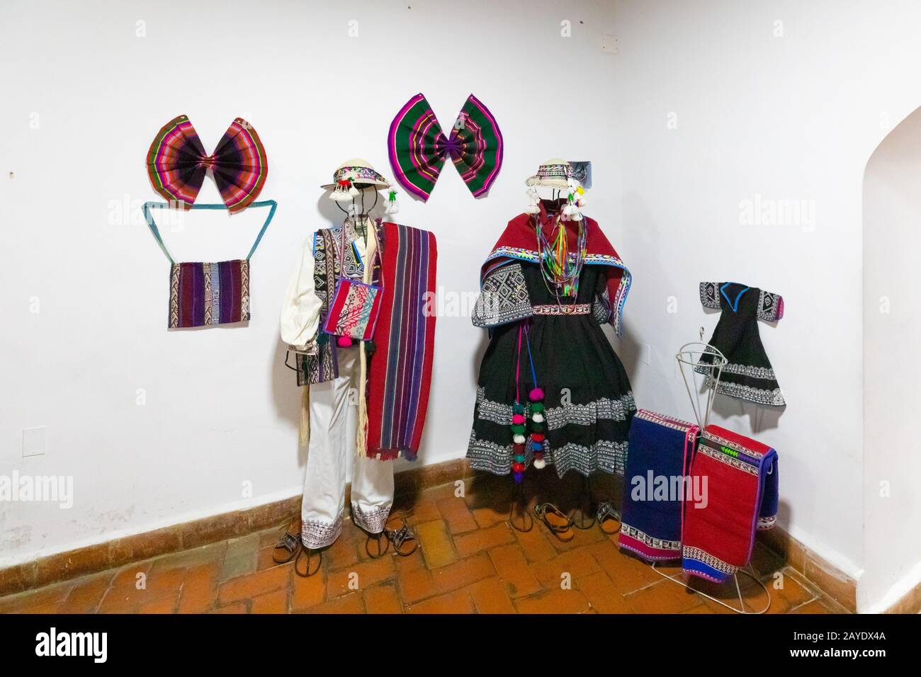 Bolivia textile ethnic fabric hi-res stock photography and images - Alamy